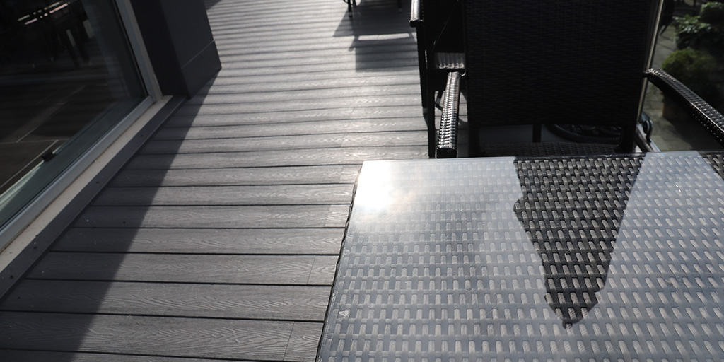 Restaurant, Pub & Cafe Composite Decking | NeoTimber®